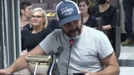 Who is Justin Kanew? Wiki, Biography, Age, Family, Speech About Mask ...