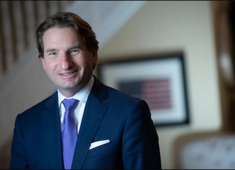 Who is Dean Phillips? Wiki, Biography, Age, Family, Incident Detail ...