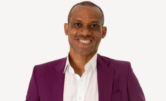 Sunday Oliseh Wiki, Biography, Age, Spouse, Height, Net Worth, Fast ...