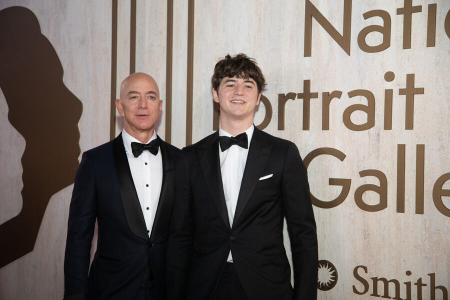 Who is Preston Bezos, Jeff Bezos’s Oldest Son? Wikipedia, Biography ...