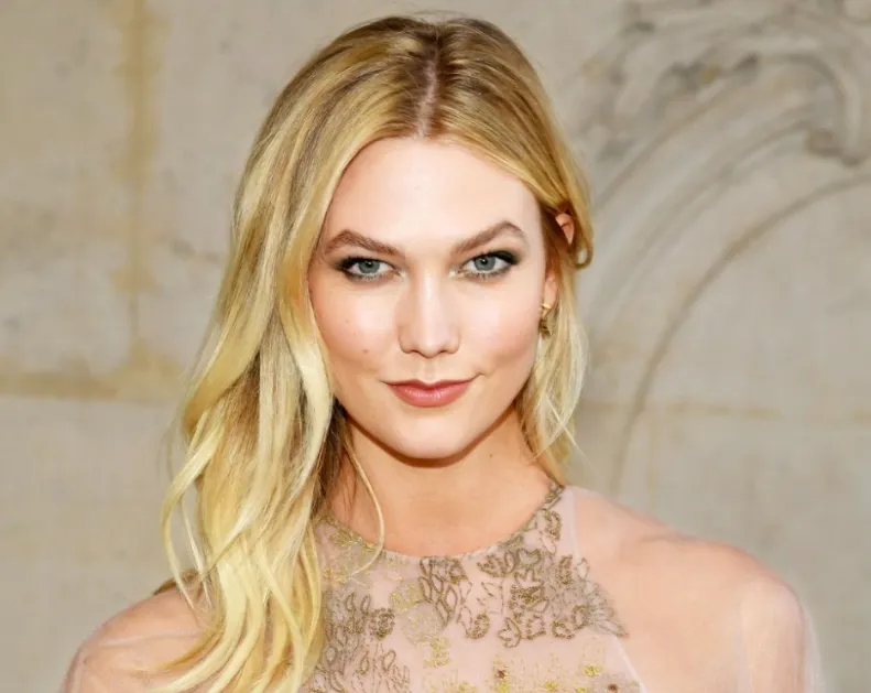 Karlie Kloss Wikipedia, Biography, Age, Family, Height, Net Worth, Fast Facts Wikibious