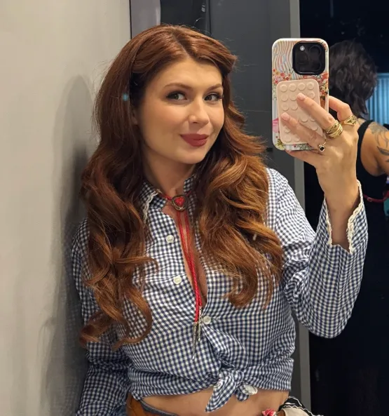 Willow Avalon Wikipedia, Biography, Age, Family, Height, Net Worth ...